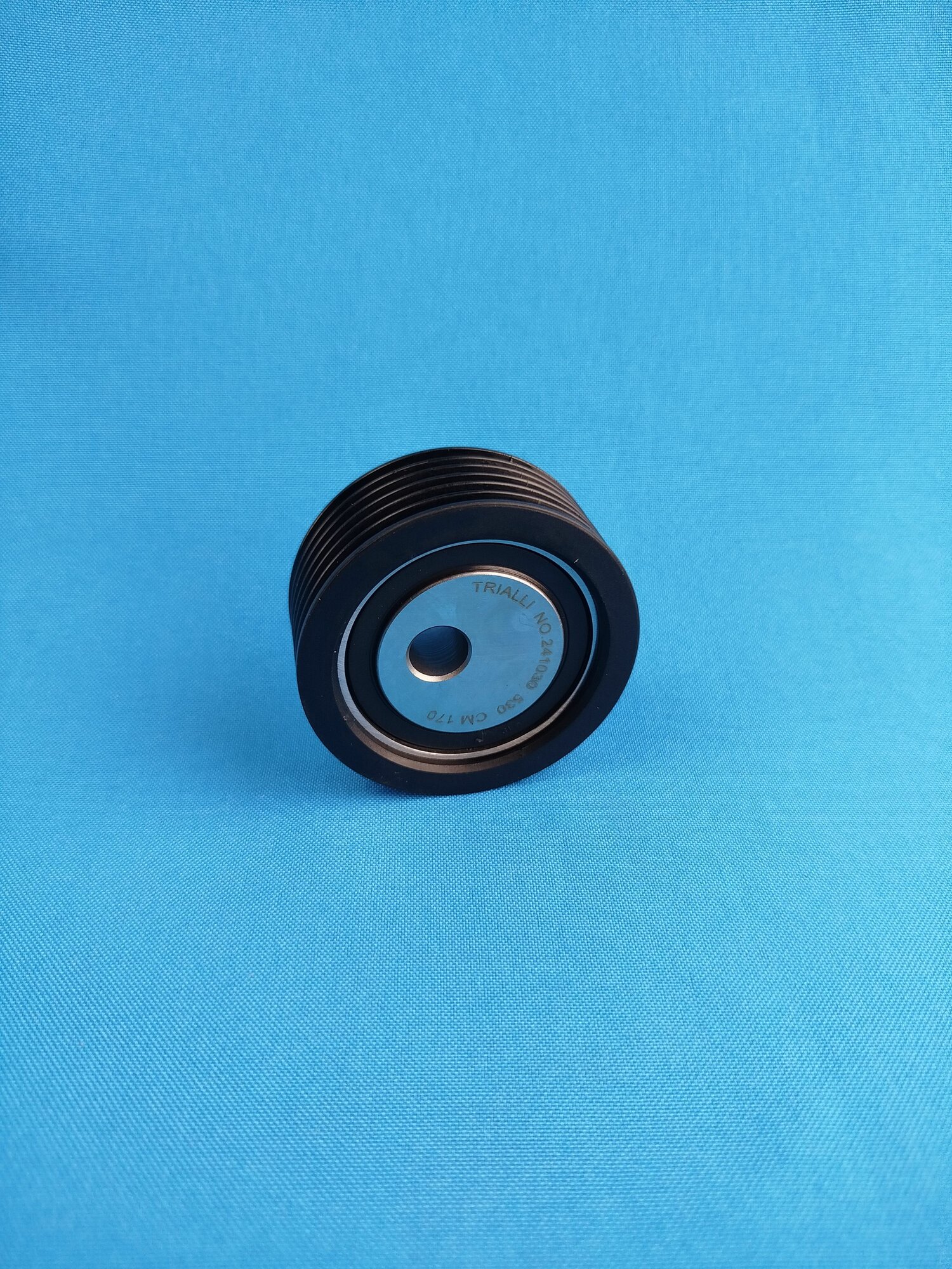 Ролик ремня кондиционера и ГУРа "TRIALLI" для автомобилей ВАЗ 2110-12, Приора