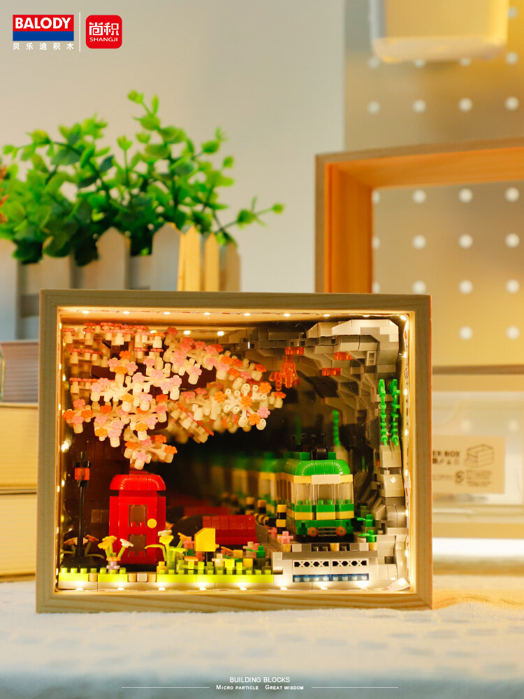 Конструктор 3D из миниблоков Balody Прогулка на Трамвае Аниме, с подсветкой, 1088 деталей - BA16359