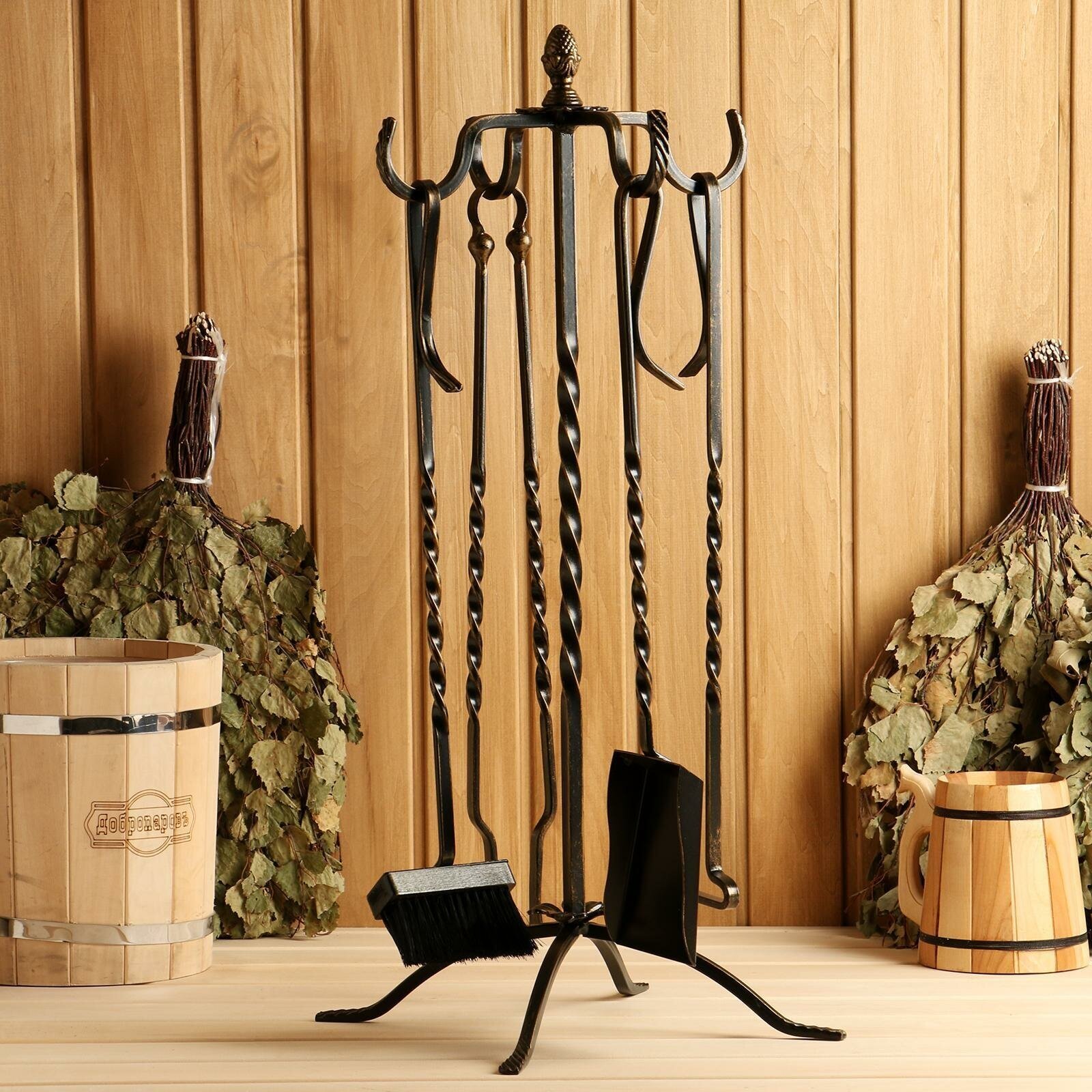 Каминный набор «Спирали», 4 предмета: кочерга, щипцы, совок, метёлка, на стойке