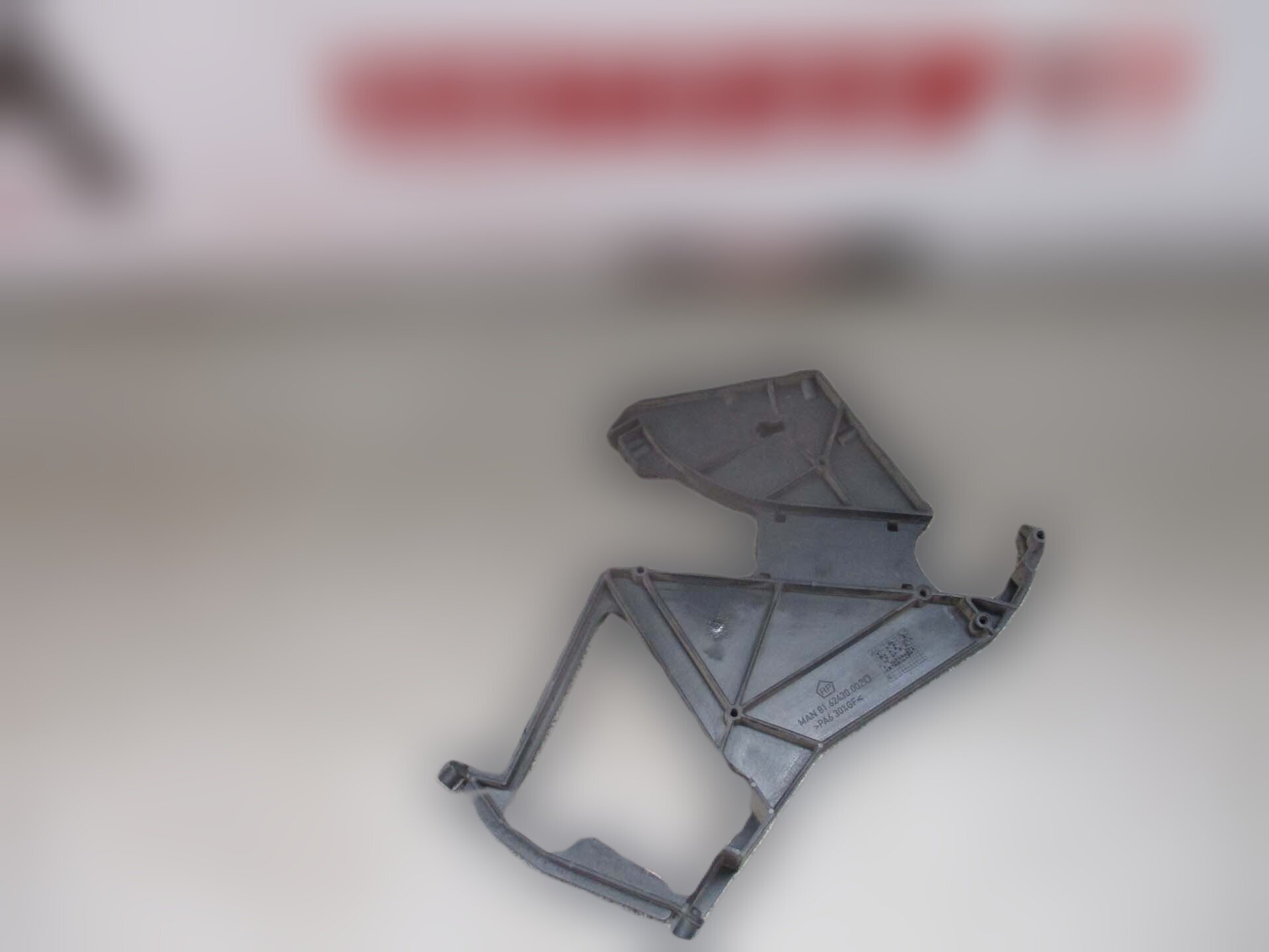 Кронштейн усилителя торпедо MAN TGA, TGL, TGM