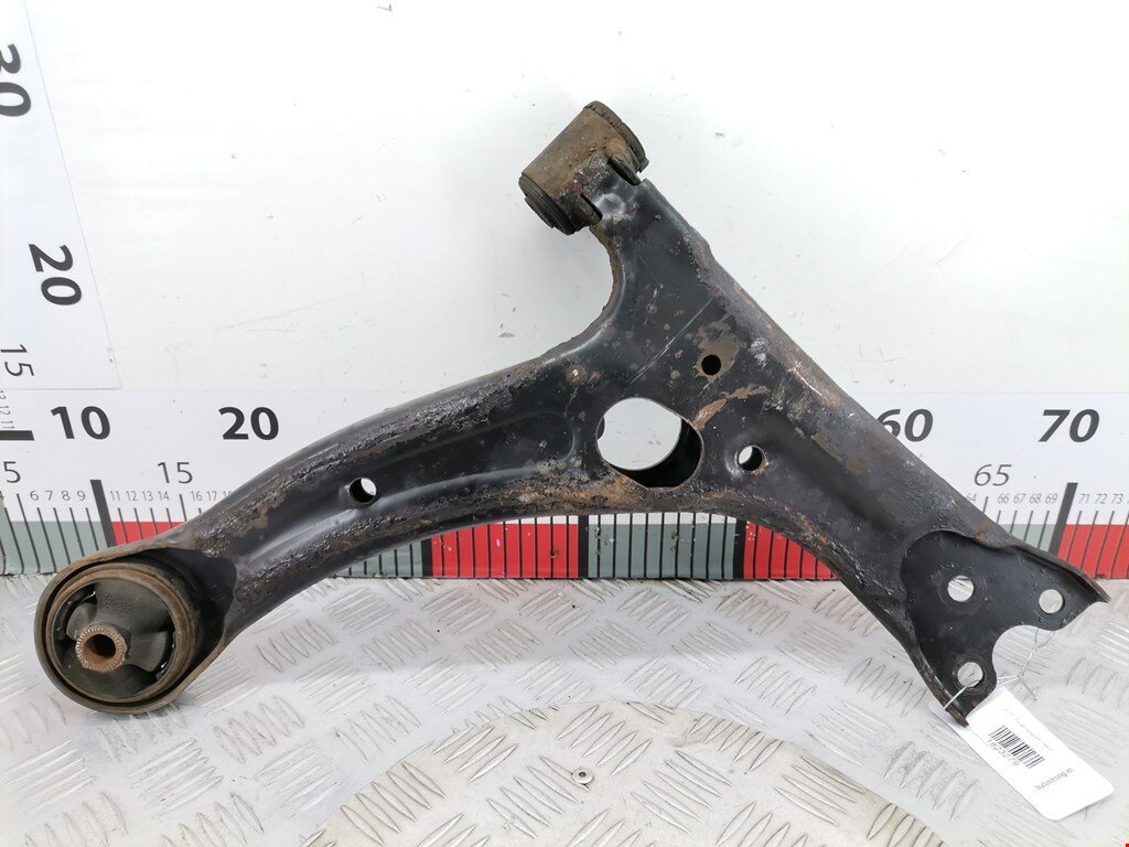 Рычаг передний левый Toyota Prius 2 (XW20) 4806947040 арт. 1823279