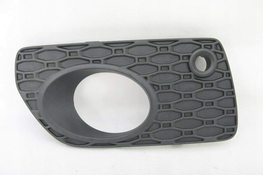 Решётка под ПТФ левая( с парктроником) для VOLVO XC70 (08-)