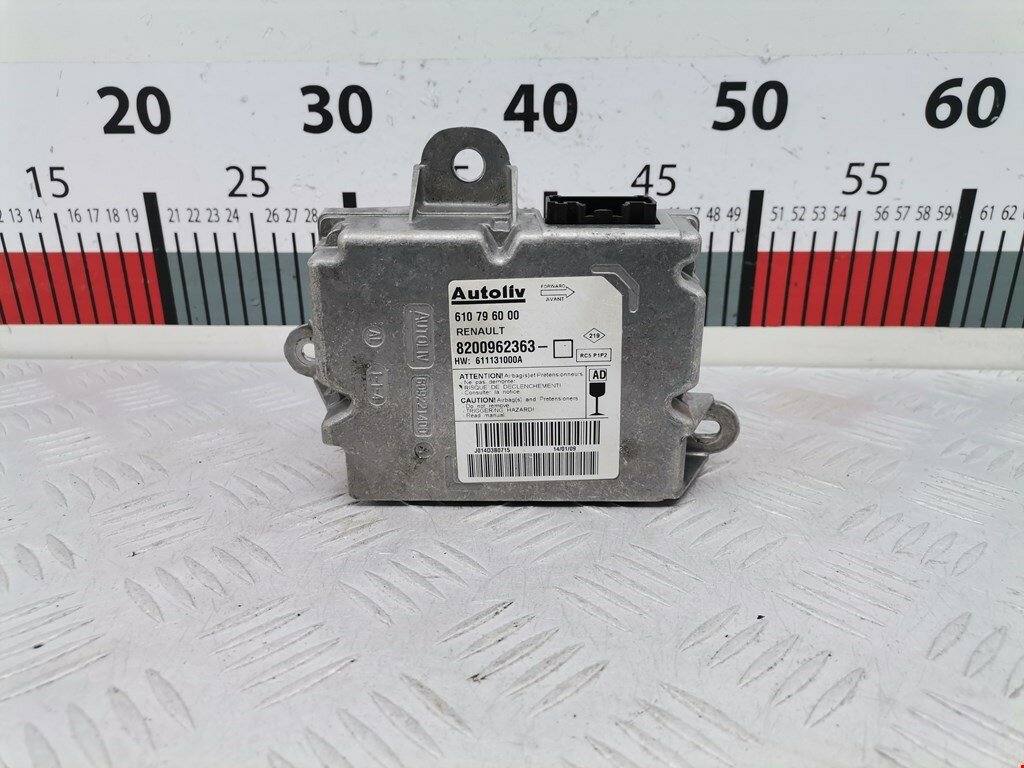 Блок управления Air Bag Renault Clio 3 8200962363 арт. 2001903