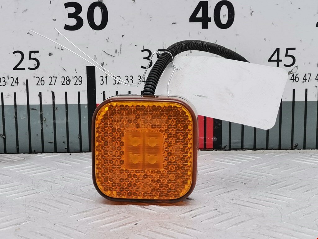 Фонарь габаритный левый MAN TGM 81252606101 арт. 1897397