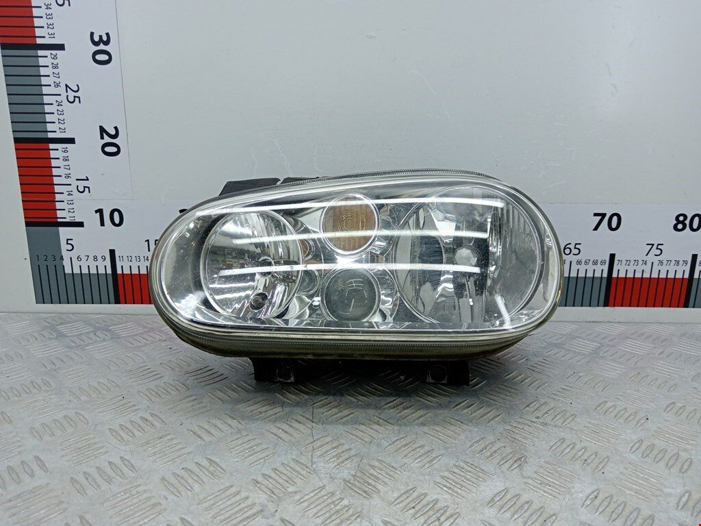 Фара левая Volkswagen Golf 4 1J1941017K арт. 1949245