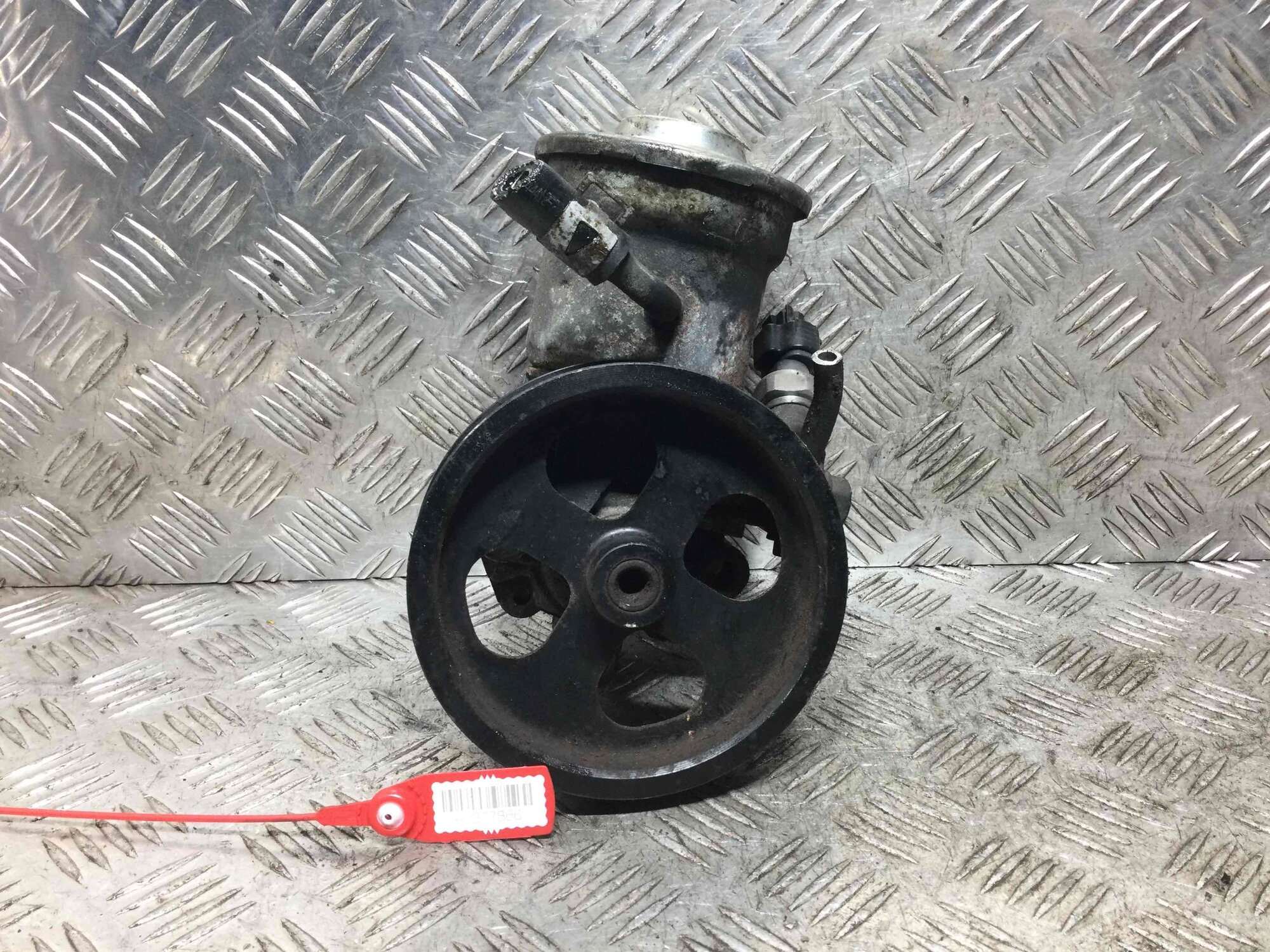 Б/У Насос гидроусилителя руля Toyota Avensis 2 поколение [рестайлинг] 2006 - 2009 2007 г.