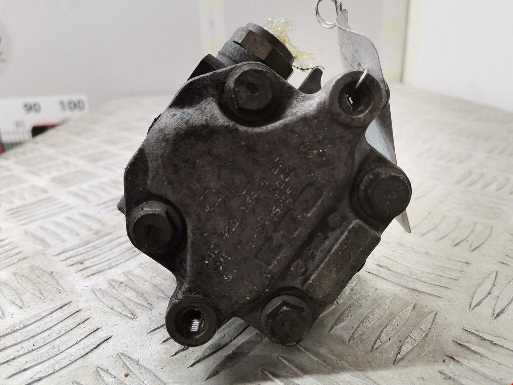 Насос гидроусилителя руля (ГУР) Volkswagen Golf 4 1J0422152A арт. 2015163