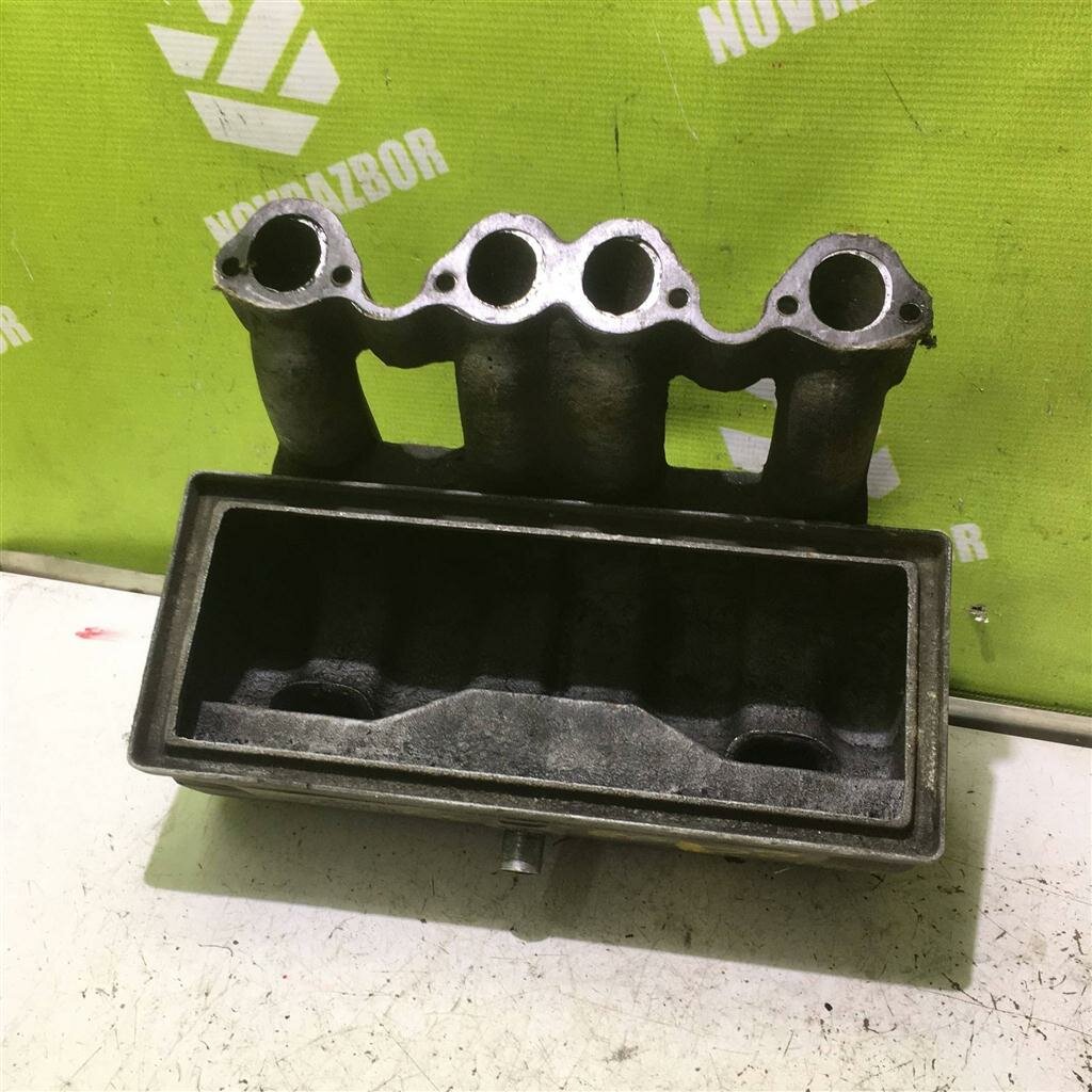 Коллектор впускной Audi 80 B2 80-86