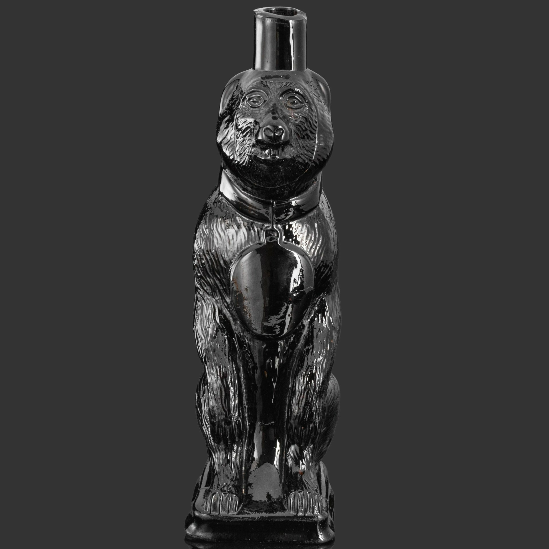 Бутылка фигурная для крепких напитков "Медведь с медалью за пьянство"