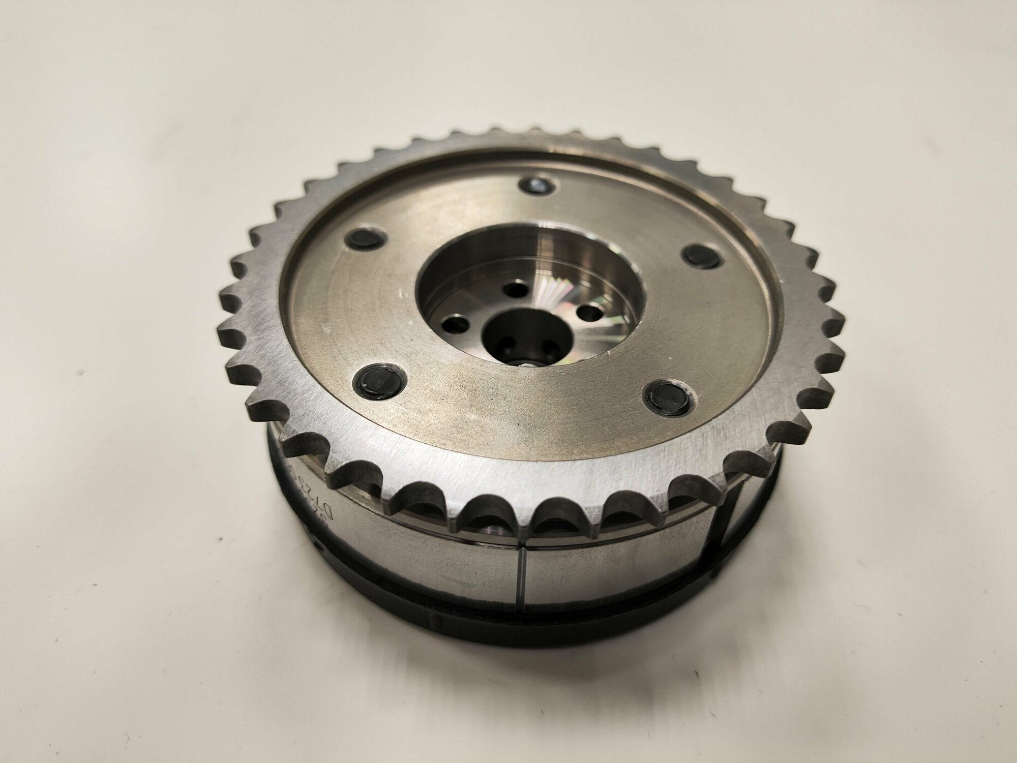 Регулятор фаз впускного распредвала Geely Emgrand EC7 [1.8 16V CVT хетчбэк] 1136000090523020