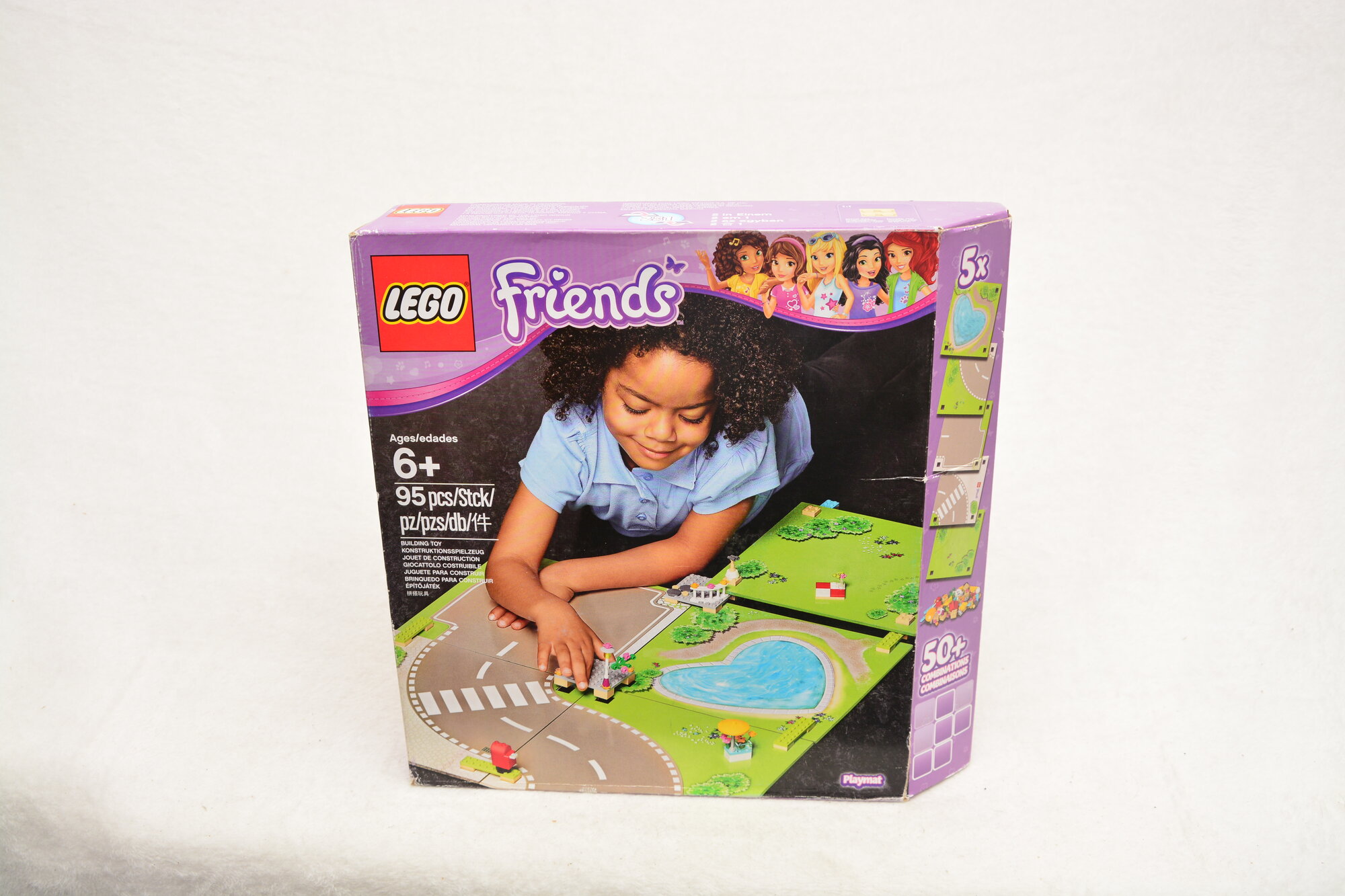 Игровой коврик Lego Friends Хартлейк Сити 853671