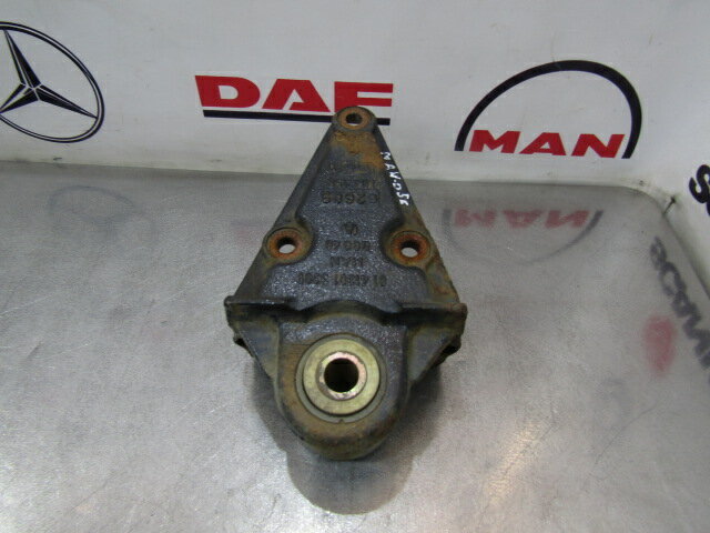 Кронштейн крепления передней рессоры задний MAN TGA, TGS, TGX