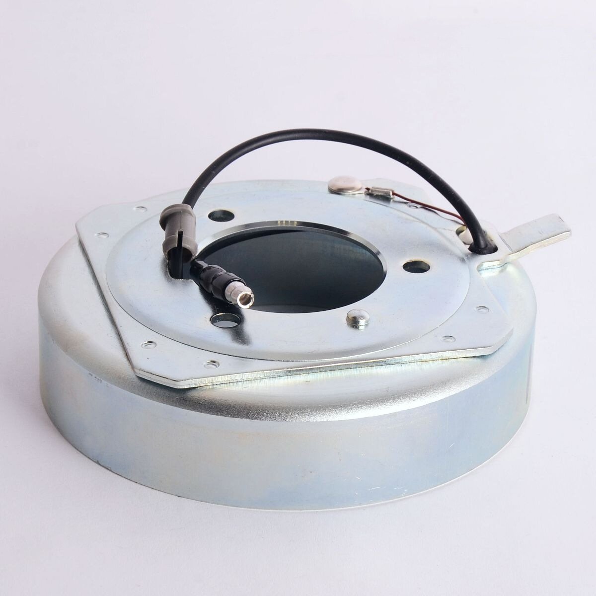 Электромагнитная катушка компрессора кондиционера (017105)