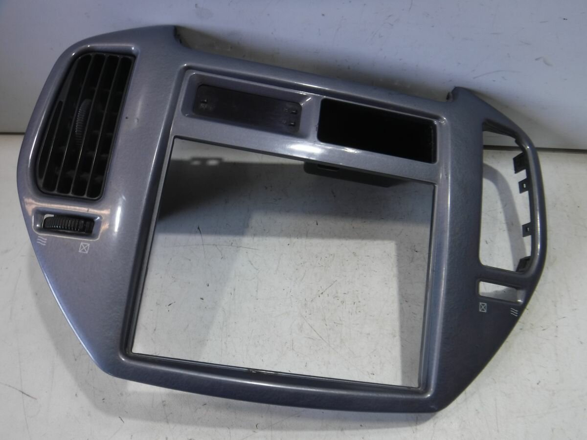 Часы Mitsubishi Dingo I (1998—2001)