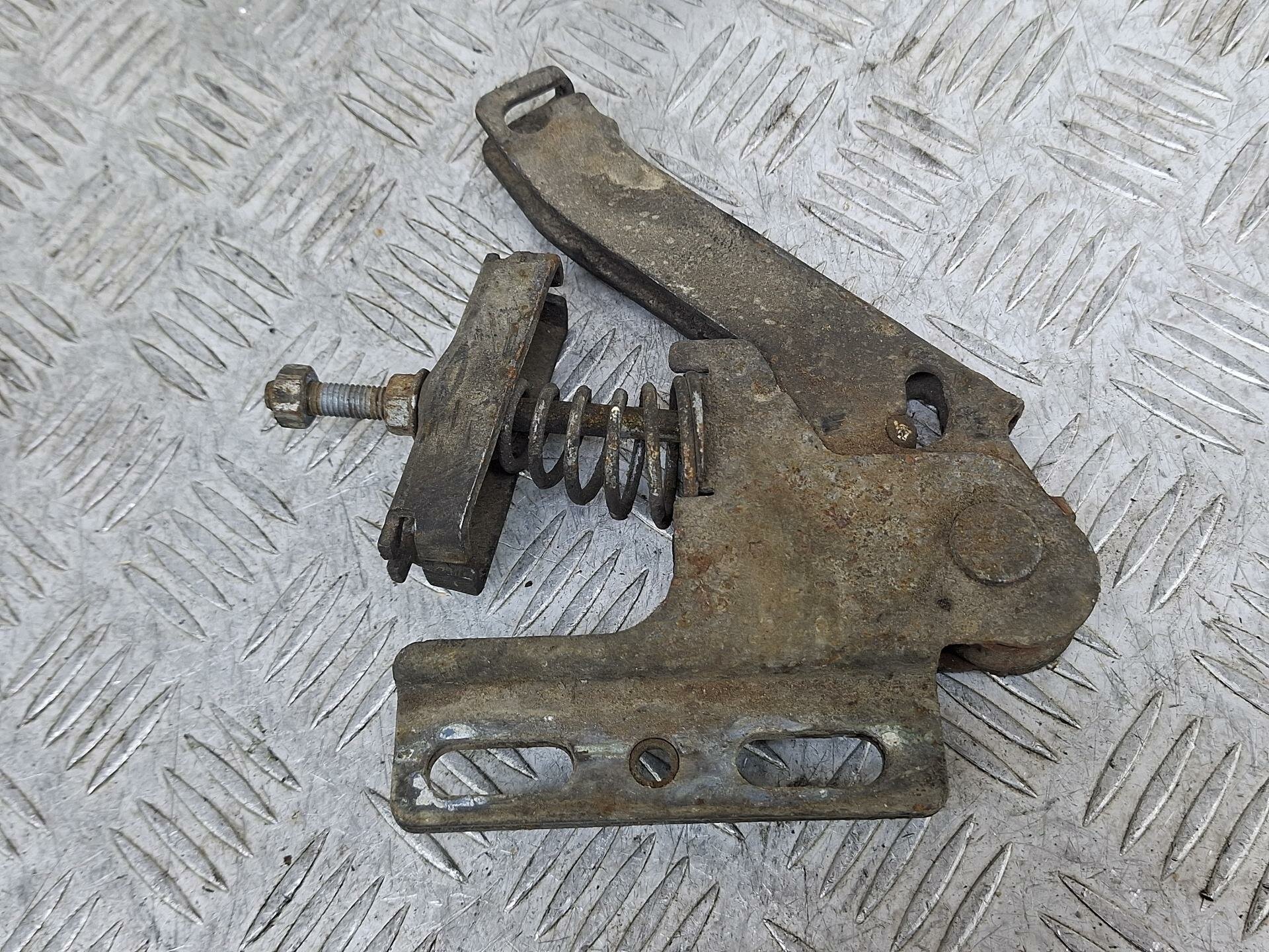 Механизм ручника Mercedes-Benz Sprinter W906 (2006 - 2014)