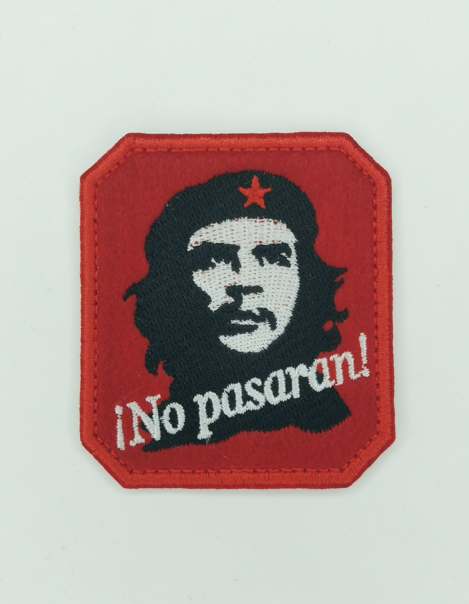 Нашивка/ Текстильный патч/ Шеврон на липучке велкро Че Гевара "No Pasaran", (красный), 6,5х7см