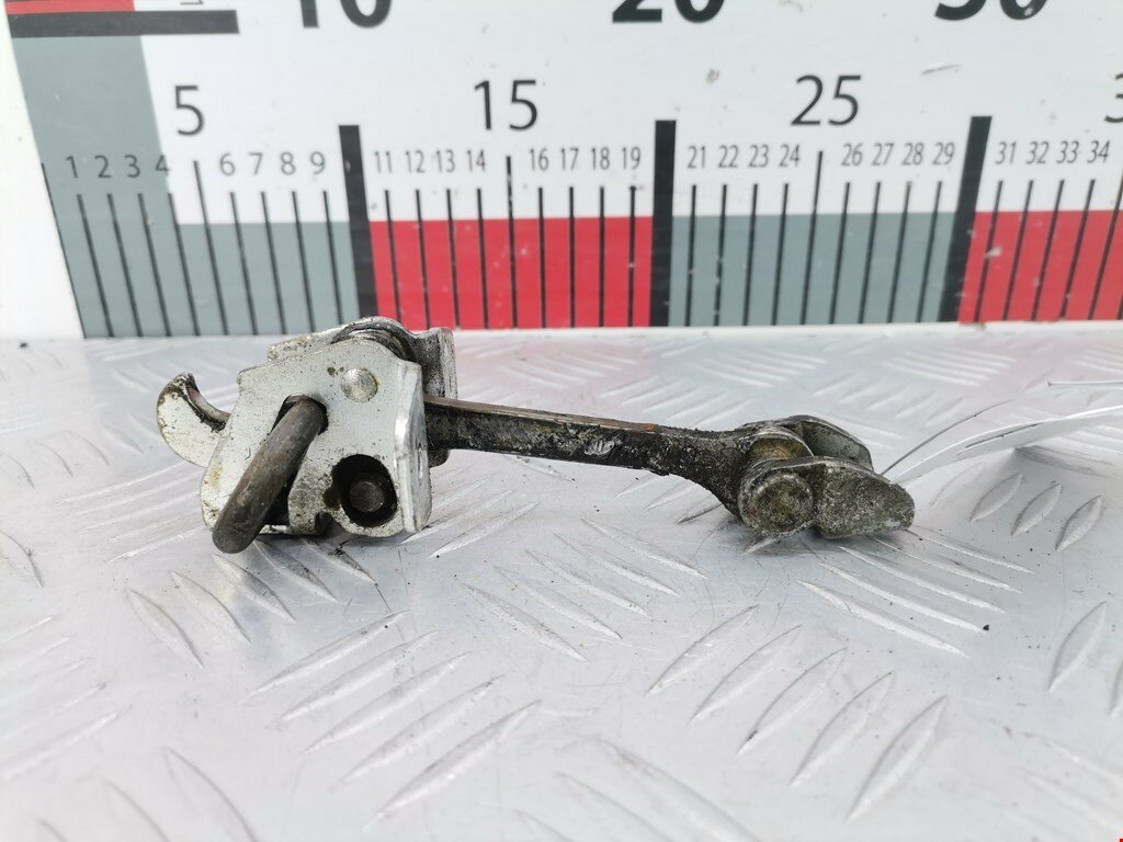 Ограничитель открывания двери задней Opel Omega B 90494807 арт. 1961560