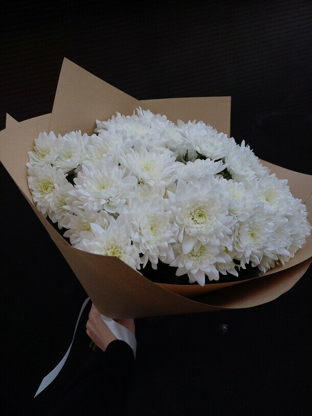 Букет Well Flowers, из хризантем, круглый, 9 цветов, высота 55 см, букет свежих цветов