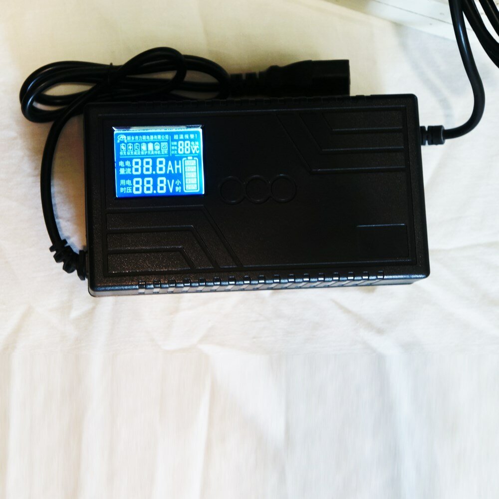 Зарядное устройство Li-Ion 72 вольта 3 ампера с LCD дисплейем