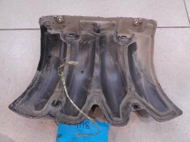 Экран тепловой от Toyota Camry XV40 2006-2011