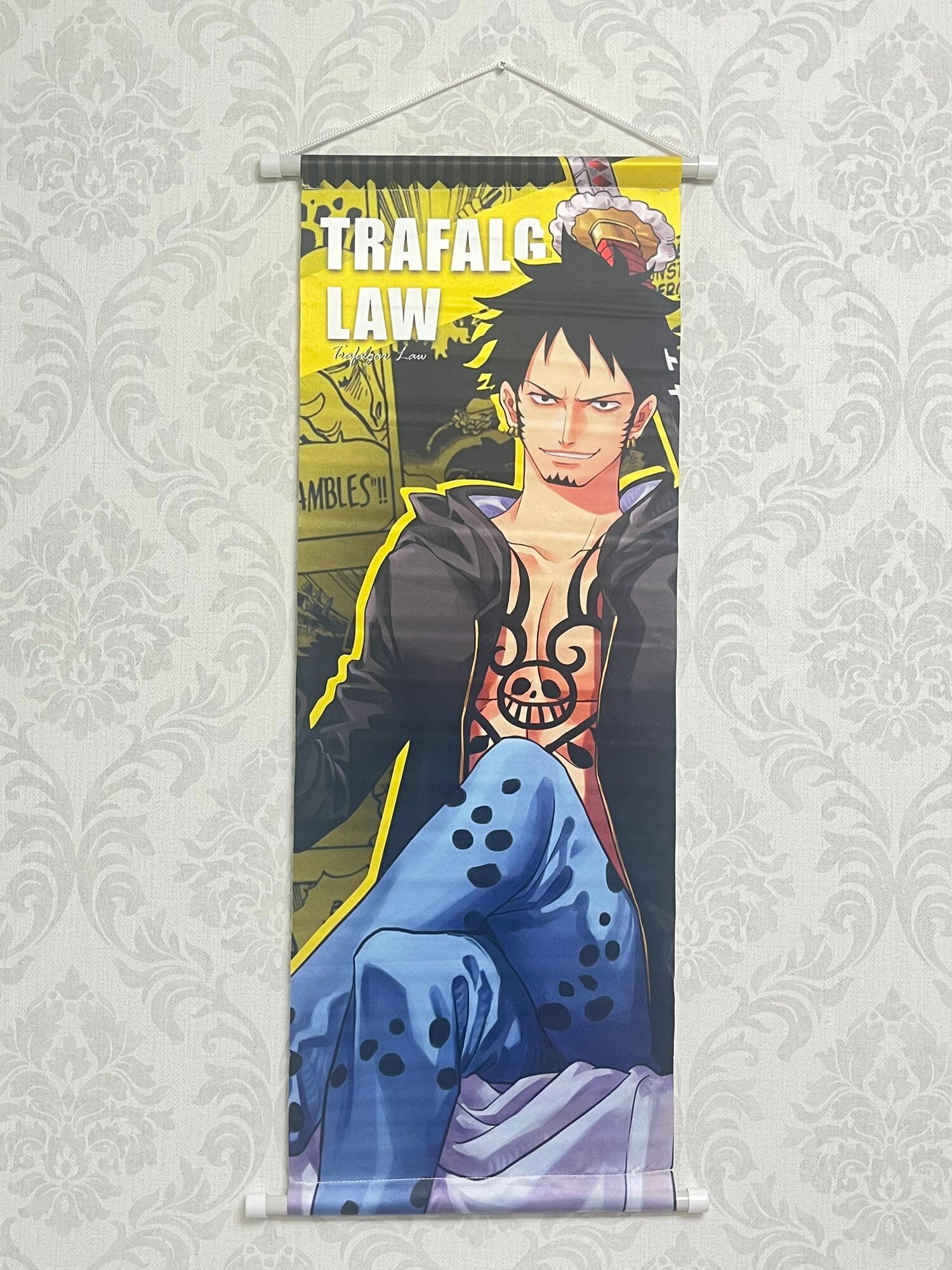 Гобелен плакат панно на стену Хирург смерти из аниме Ван Пис (One Piece) - Трафальгар Д. Ватер Ло 70х25 см