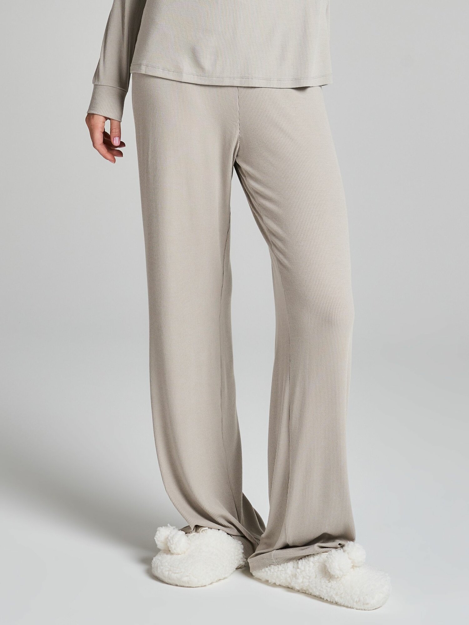 Брюки классические