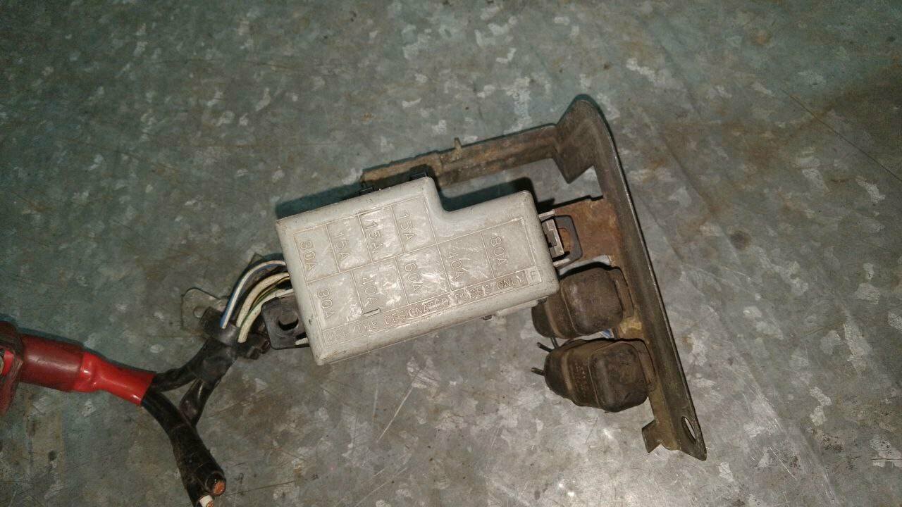 Блок предохранителей Suzuki Wagon R 1998