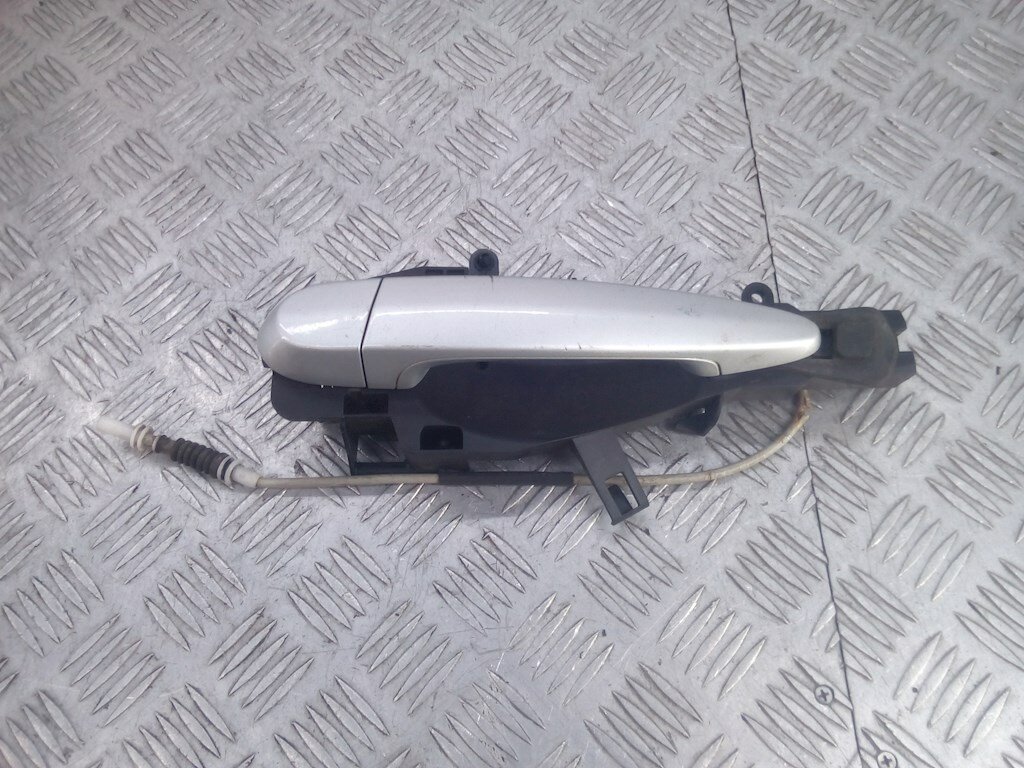 Ручка двери наружная задняя левая BMW 1-Series (E81/E82/E87/E88) 51217200935 арт. 560346