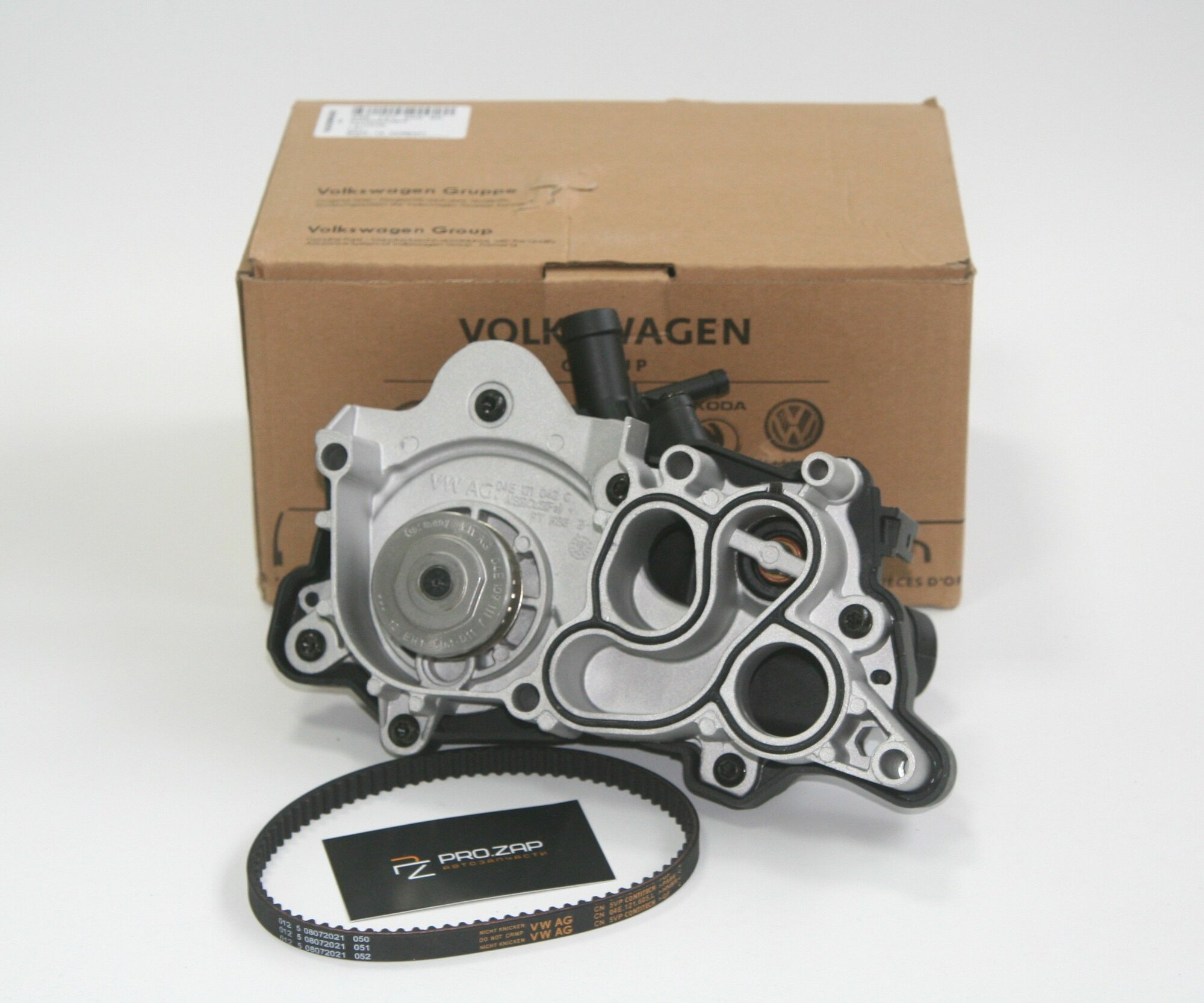 Насос водяной, помпа + ремень VAG 04E121600 04E121605L