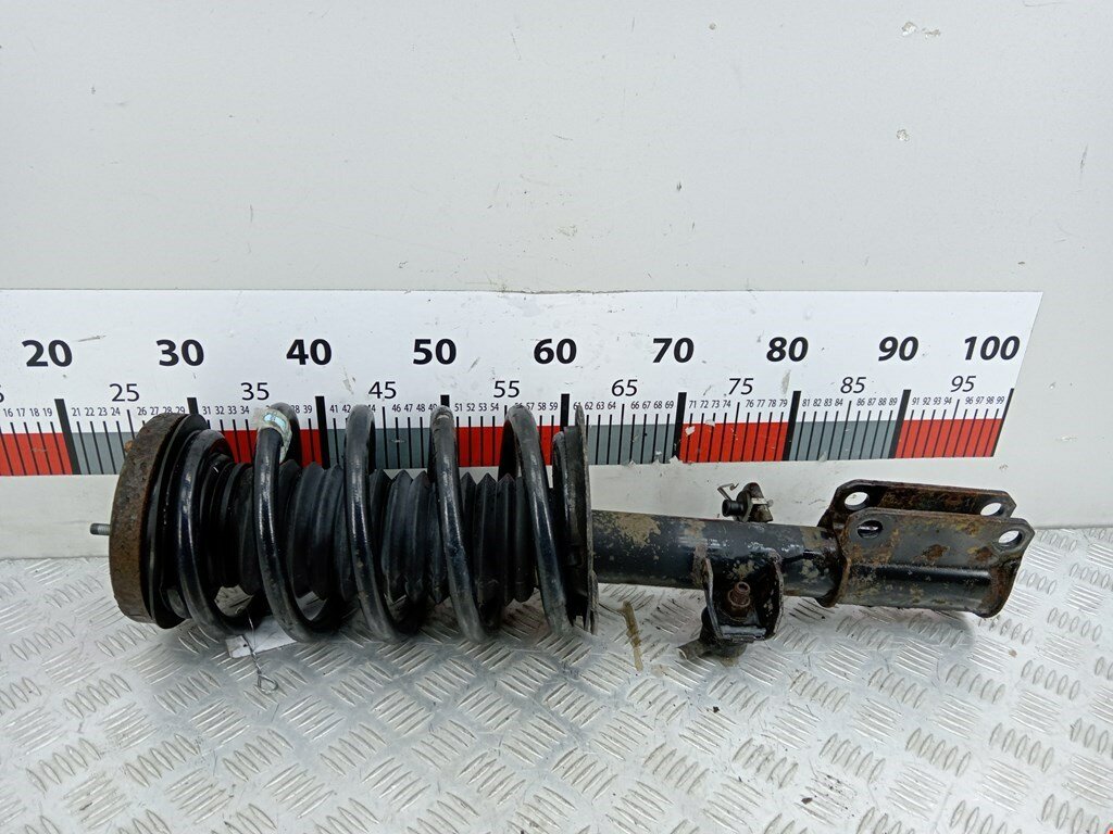 Стойка амортизатора переднего левого BMW X5 (E53) 31316764601 арт. 2024440