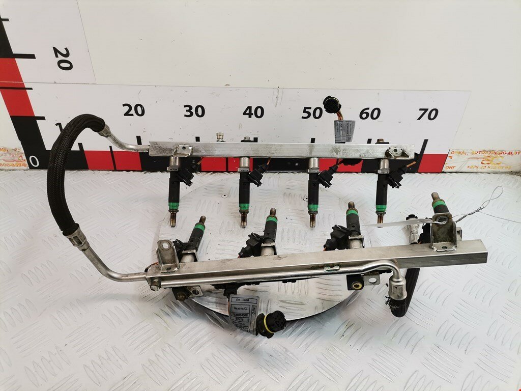 Форсунка бензиновая электрическая BMW 7-Series (E65/E66) 13647525721 арт. 1416697