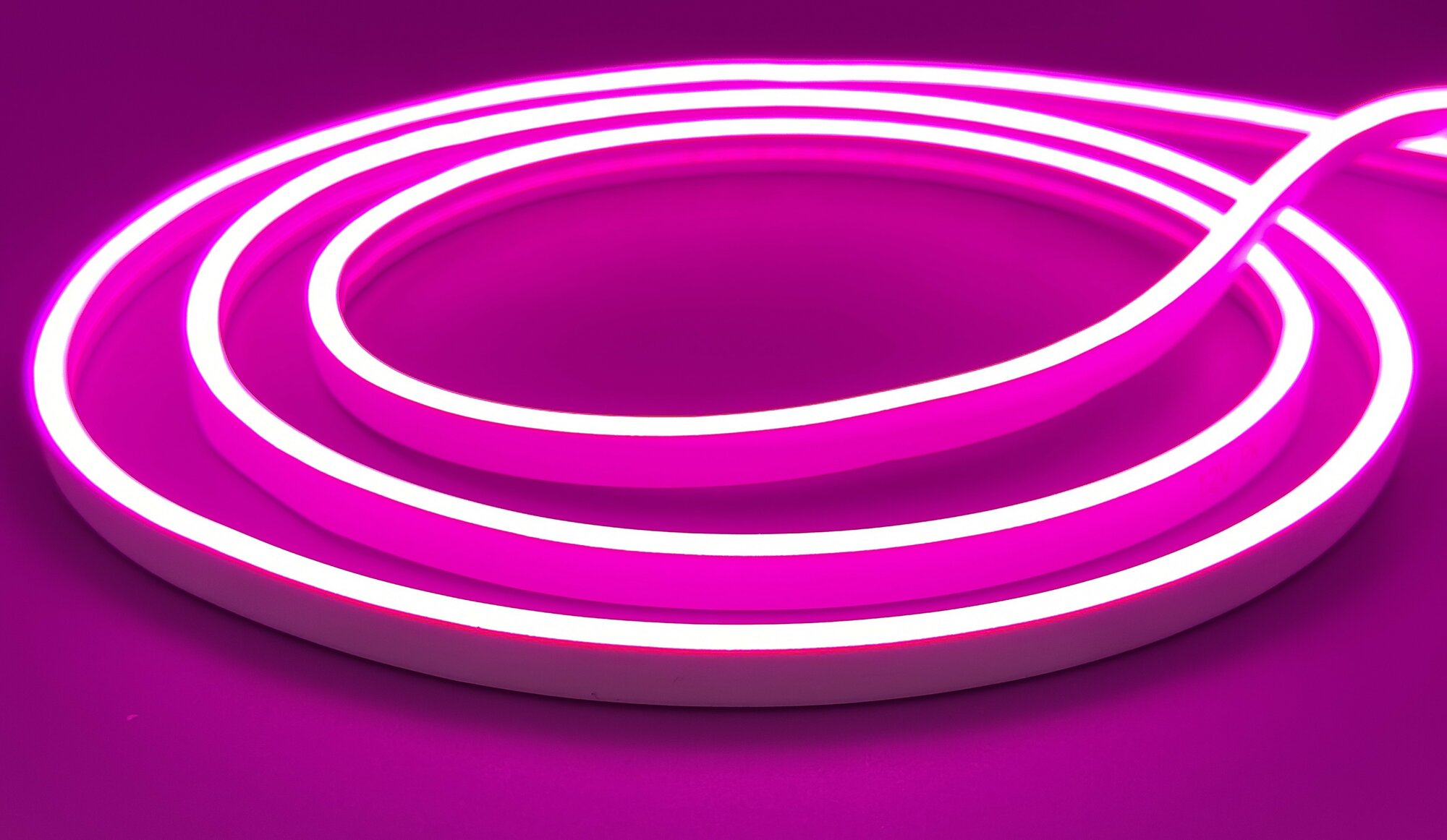 Гибкий неон ShopLEDs Гибкий неон SL 2835, 120 Led, IP65, 12V, 1CM, 6х12мм (розовый), 5м
