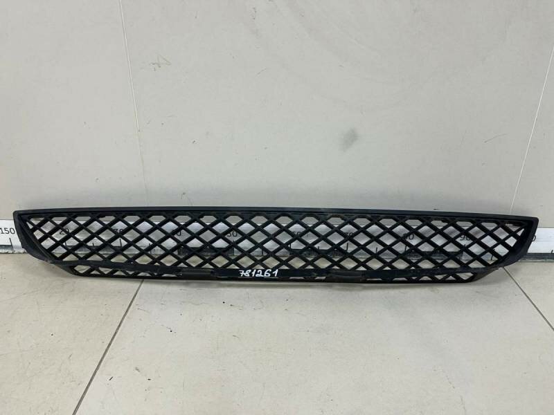 Решетка в бампер центральная Mercedes-Benz Sprinter 906 2006 кат.номер: A9068850053