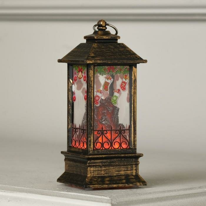 Фигура светодиодная Luazon Lighting фонарь "Камин рождественский, носочки", 13х5,5х5,5 см, батарейки, эффект огня (FNB-124)