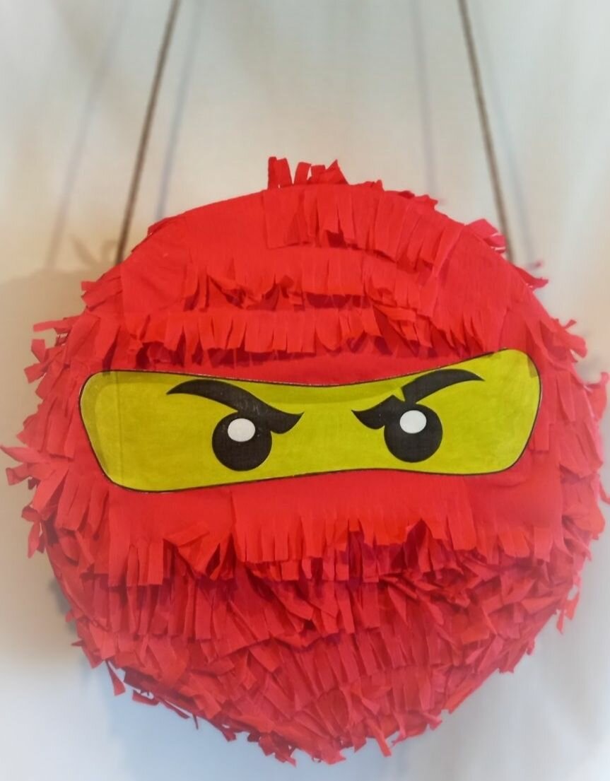 Пиньята ниндзяго красный