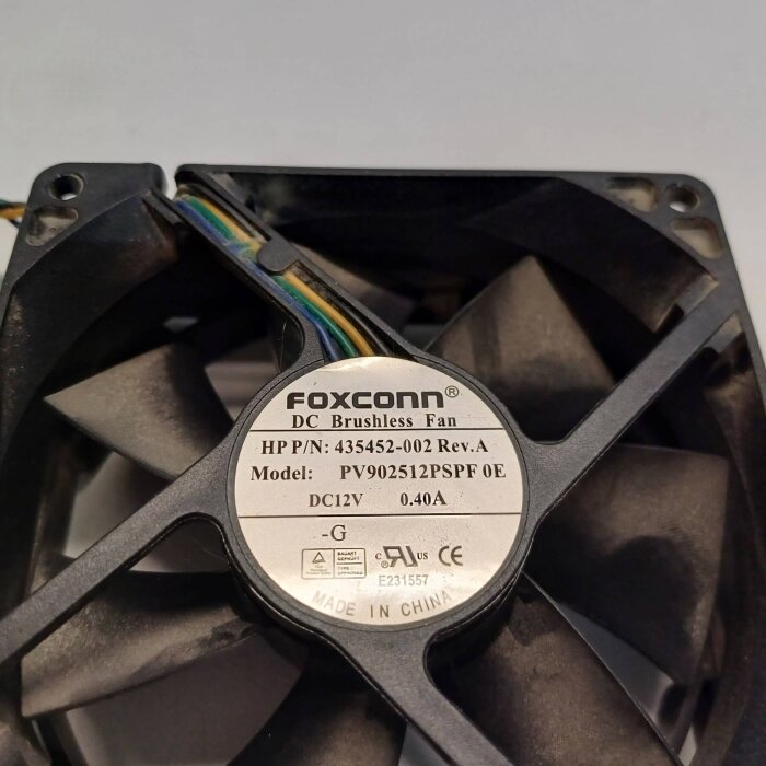 Вентилятор 92x92x25 DC 12V 0.4A Foxconn PV902512PSPF 0E pn 435452-002 1500об/мин 4 Pin