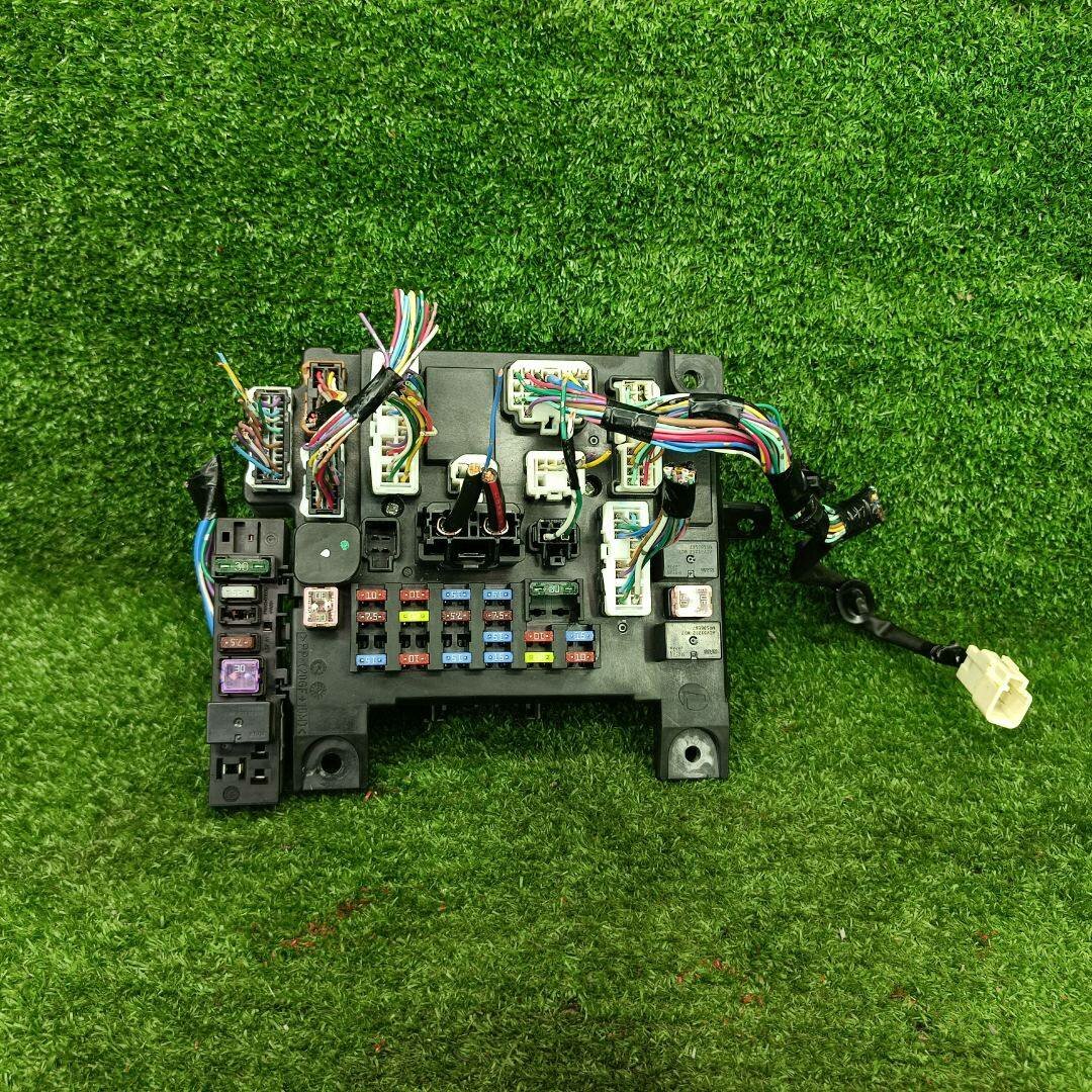 Блок предохранителей Mitsubishi ASX GA1W 2010 8637A641