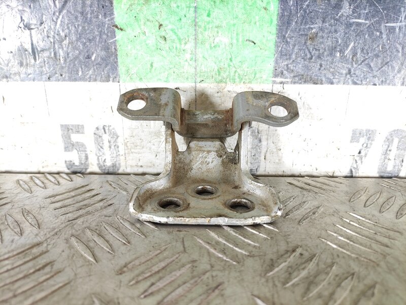 Петля двери передней левой верхняя DAIHATSU Atrai 7 6872097501