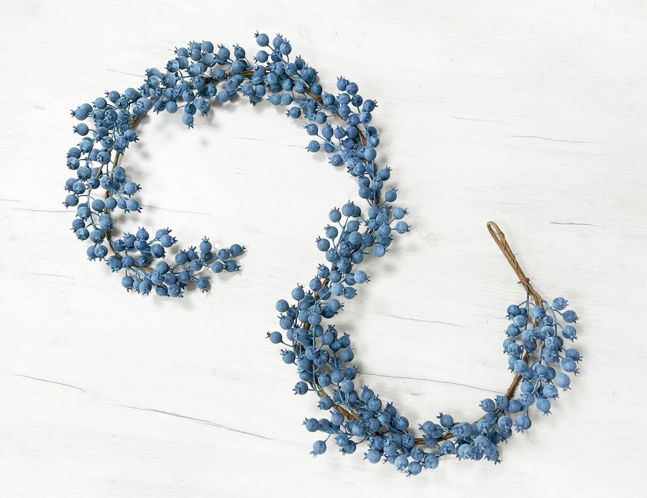 Декоративная гирлянда блю-беррис, пенополистирол, 180 см, Christmas Deluxe 89505