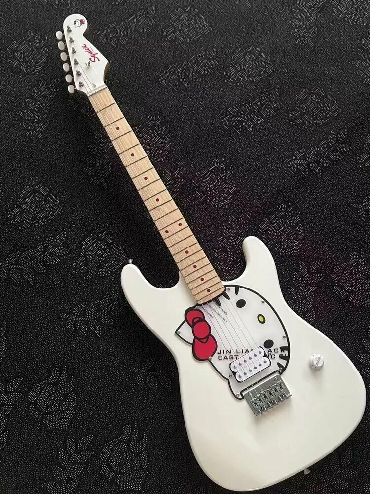 Электрогитара Новая электрогитара Hello Kitty собрала коллекцию 6-струнная