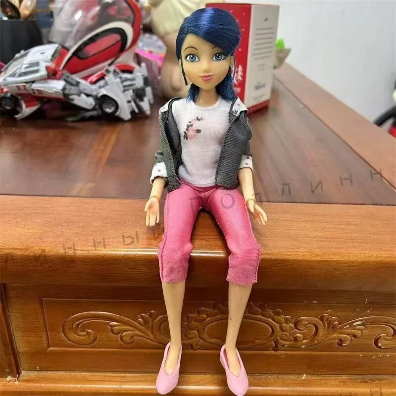 Кукла Miraculous Ladybug 27 см с аксессуарами, шарнирная фигурка Квами в комплекте — фото 1