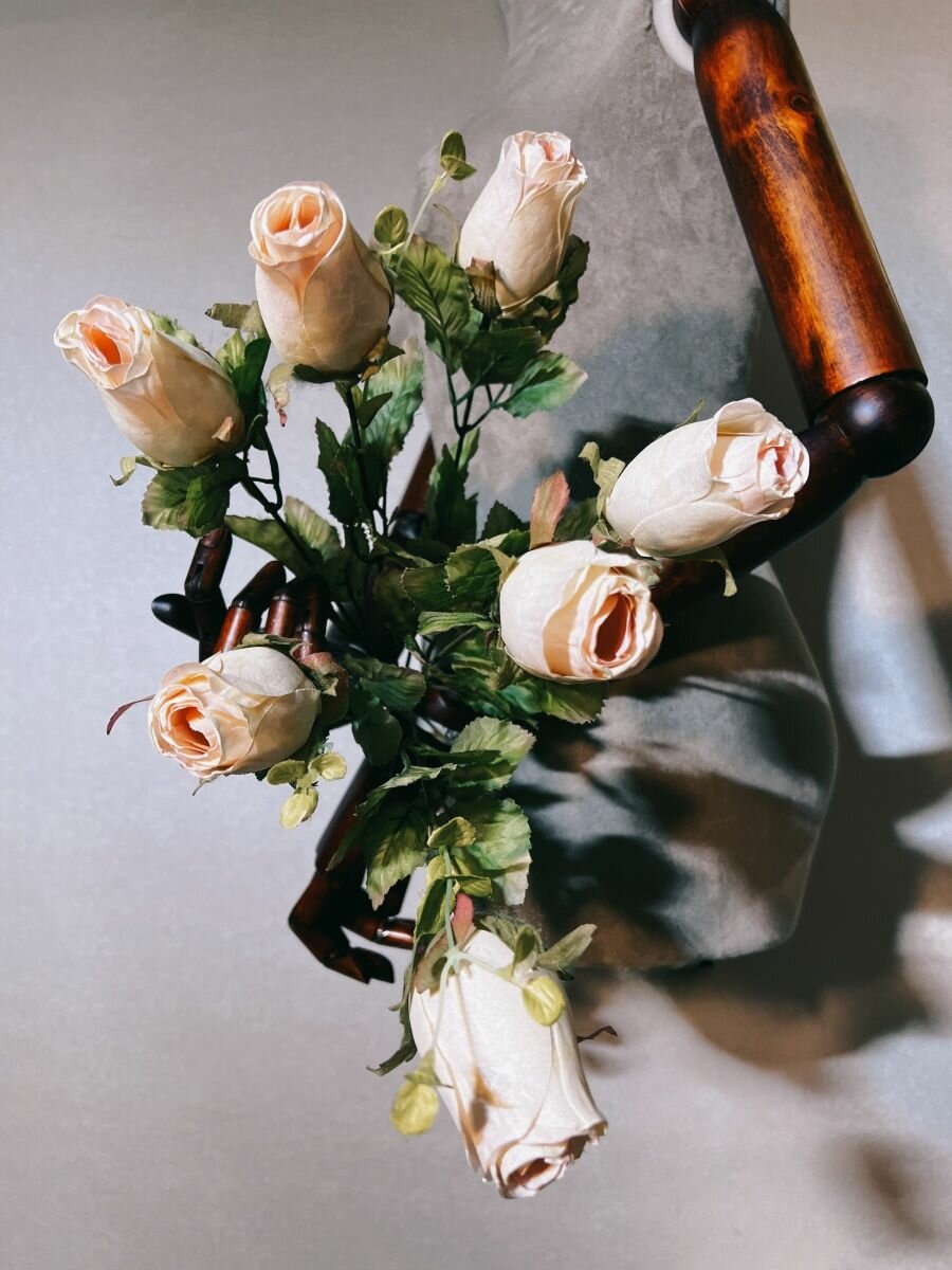 Букет Ajourele "Букет-ветка с бутонами роз", перламутровый, 30x30x40 см