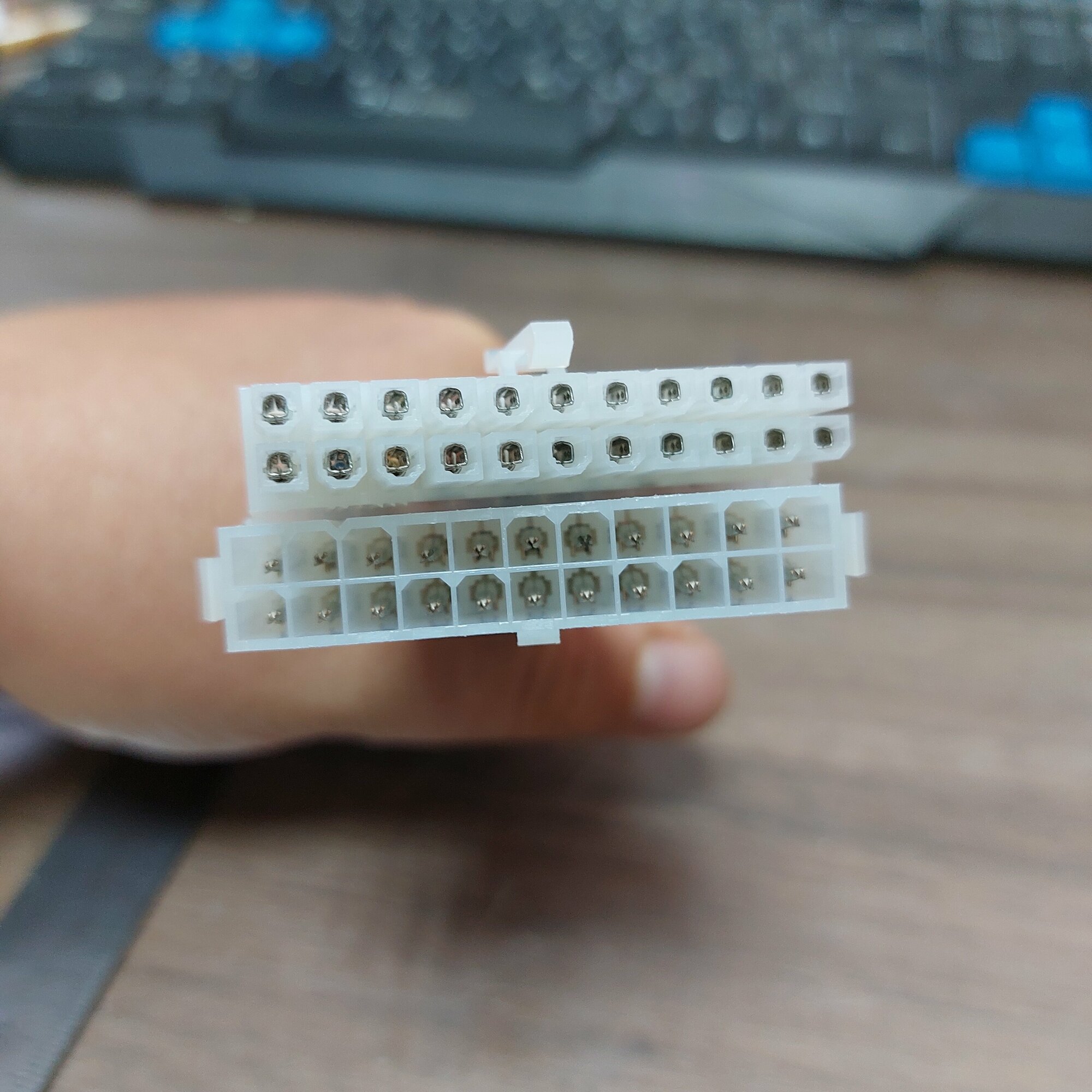 Разъем (штекер) 22 контактов компьютерный автомобильный (мама+папа)