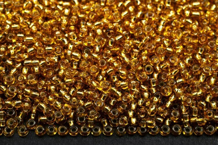 Бисер чешский PRECIOSA круглый 10/0 17050 золотистый, серебряная линия внутри, 20 грамм