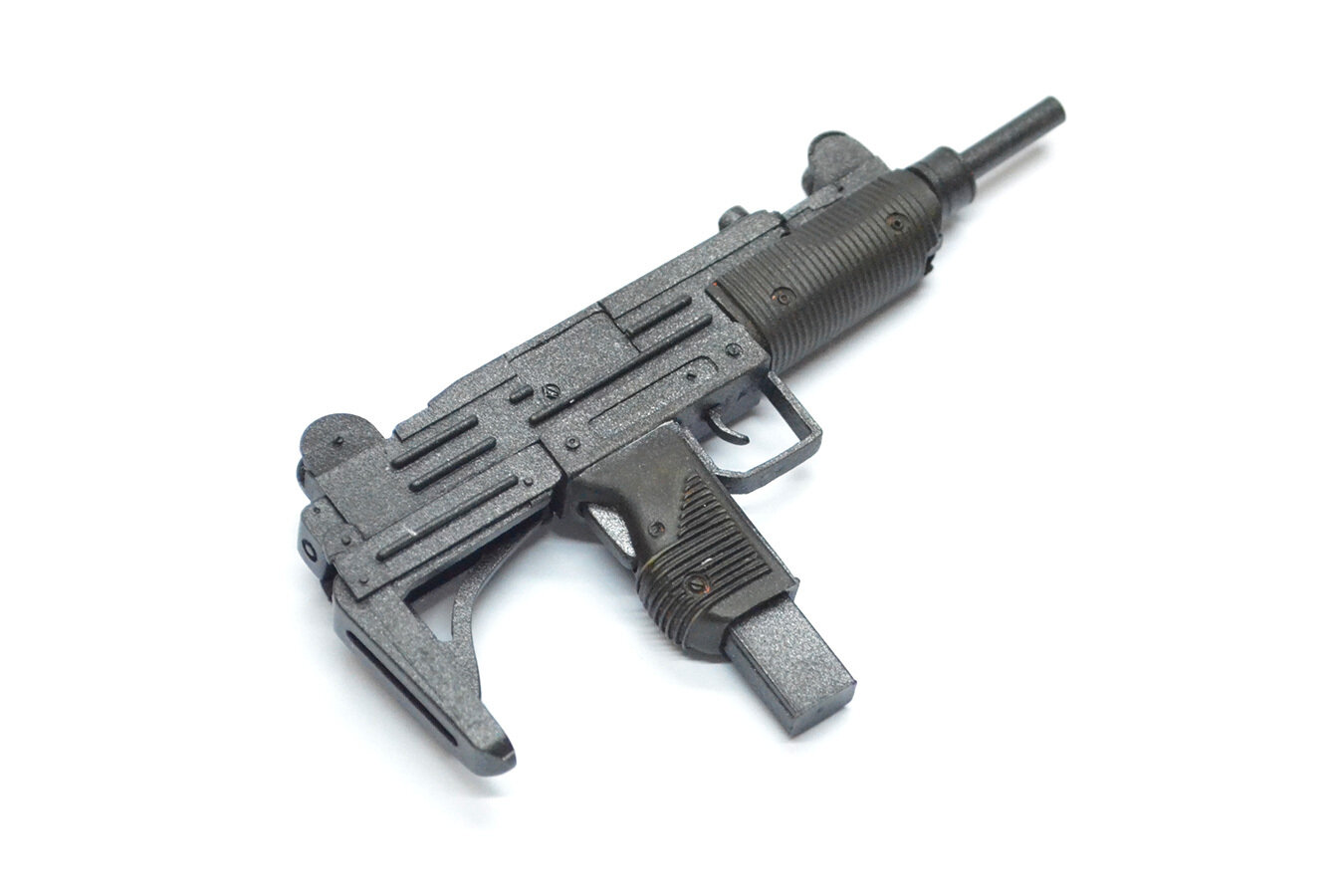 Сборная модель Verlinden автомата UZI в масштабе 1:4