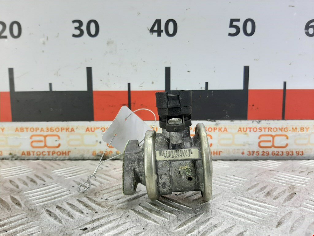 Клапан ЕГР EGR Volkswagen Golf 4 06A131351J арт. 757568
