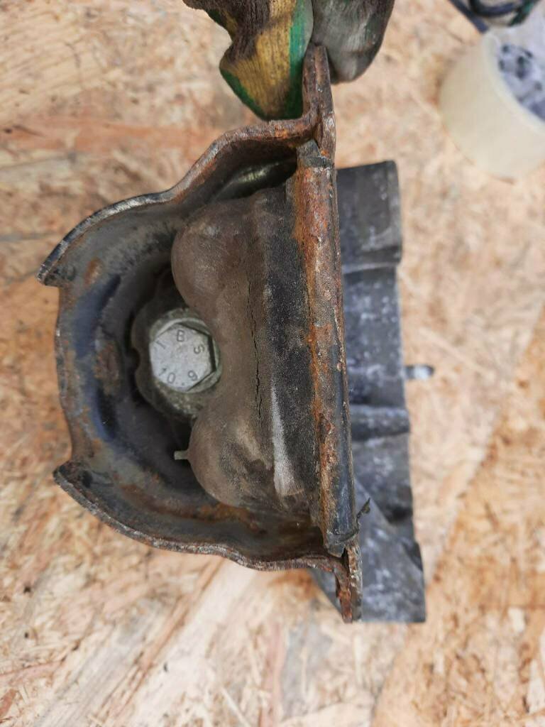 Кронштейн двигателя Renault Clio 2 рест. 2003 7700415087