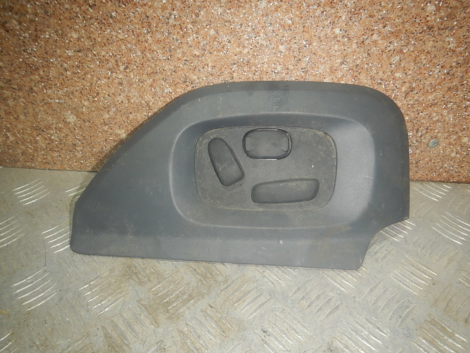 Б/У Блок кнопок управления сидениями, Land Rover (Ленд Ровер)-EVOGUE (11-) LAND ROVER EVOQUE (11-18) Правый, 3 двери (куп...