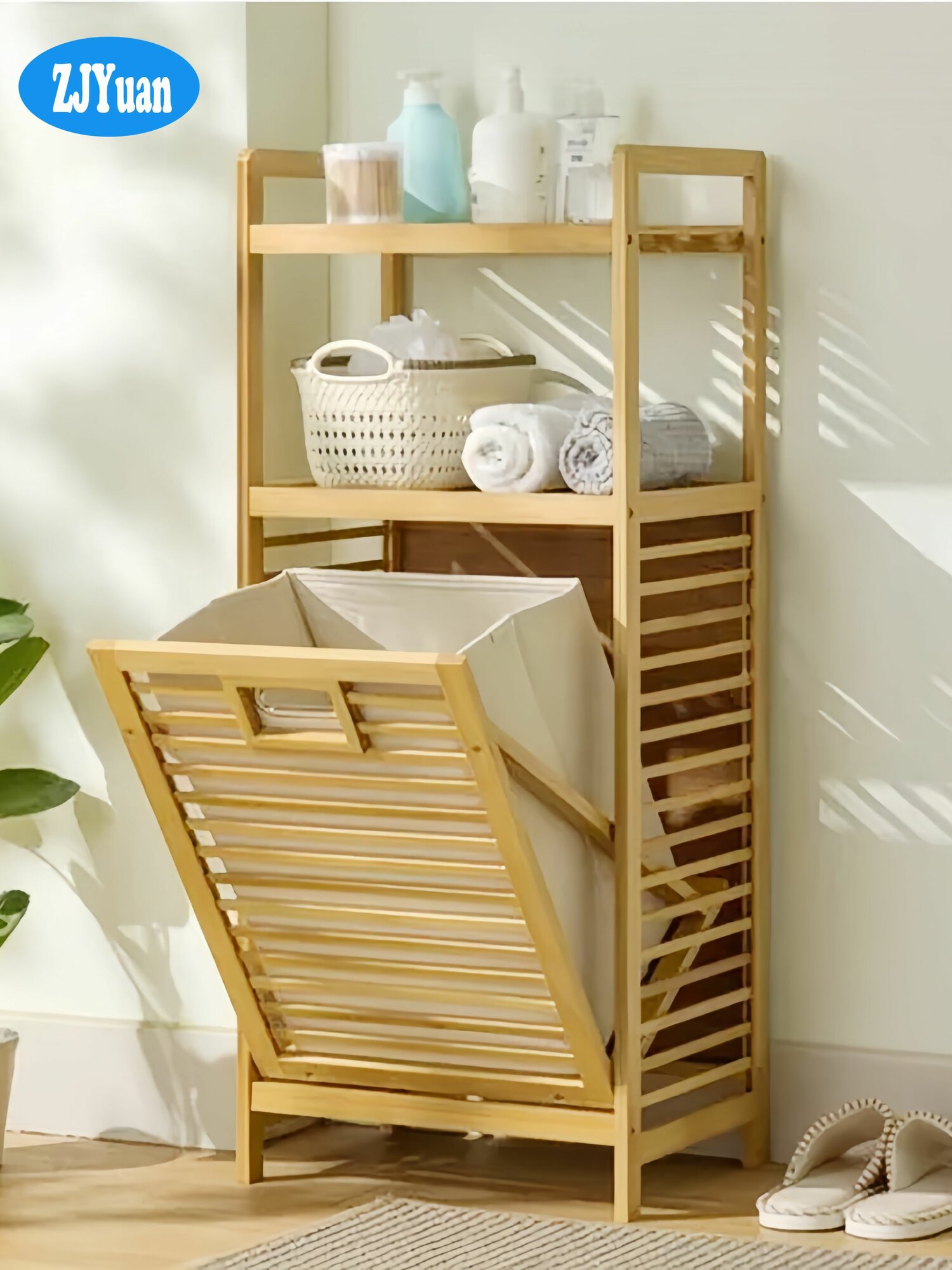 Корзина для грязного белья в ванной комнате изготовлена из бамбука с большой вместимостью и полками.