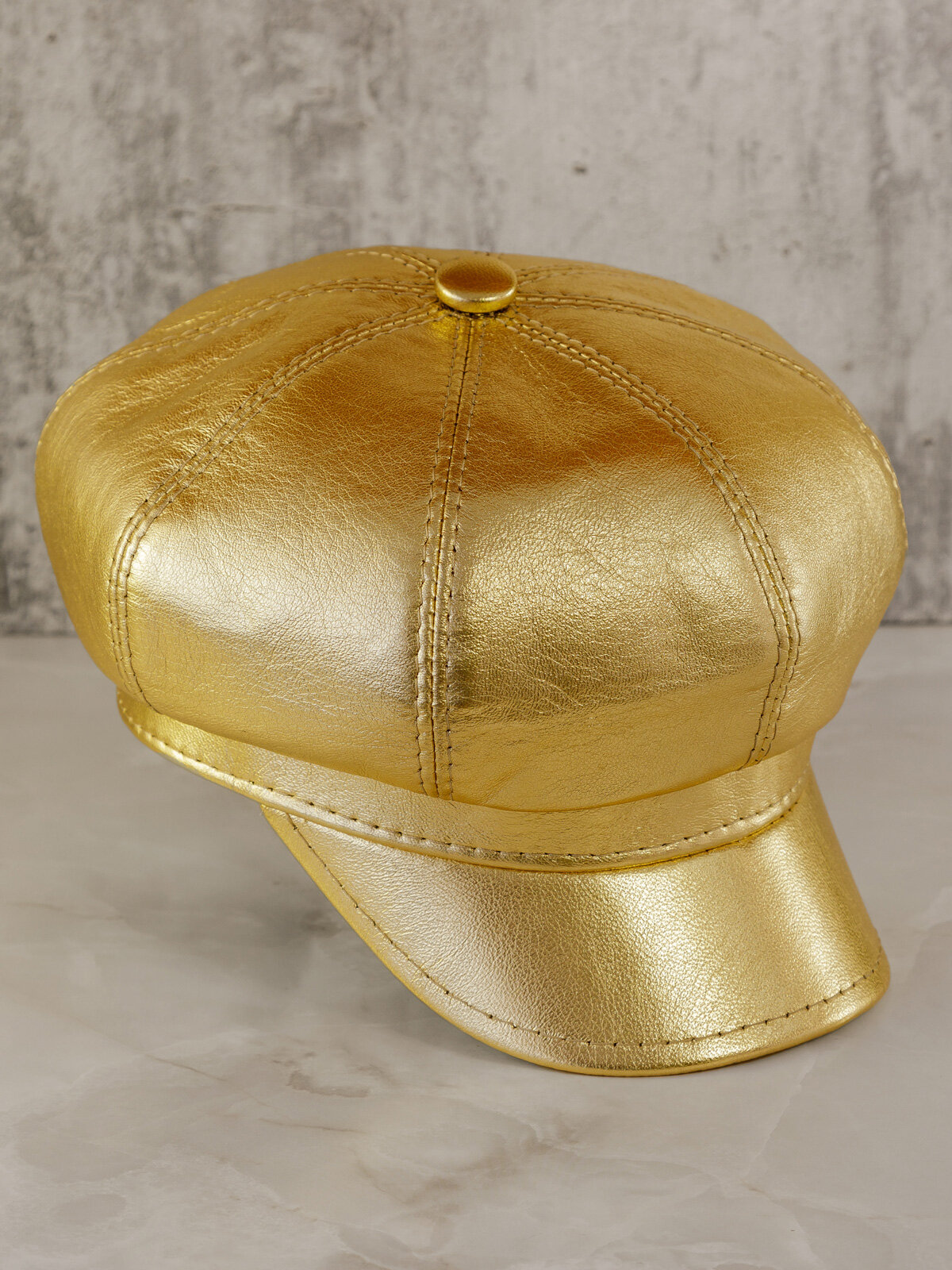 Кепка для женщин